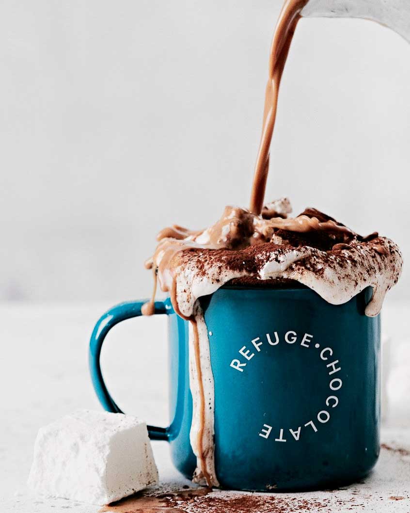 Hot chocolate melts and teal enamel mug – Different Kind